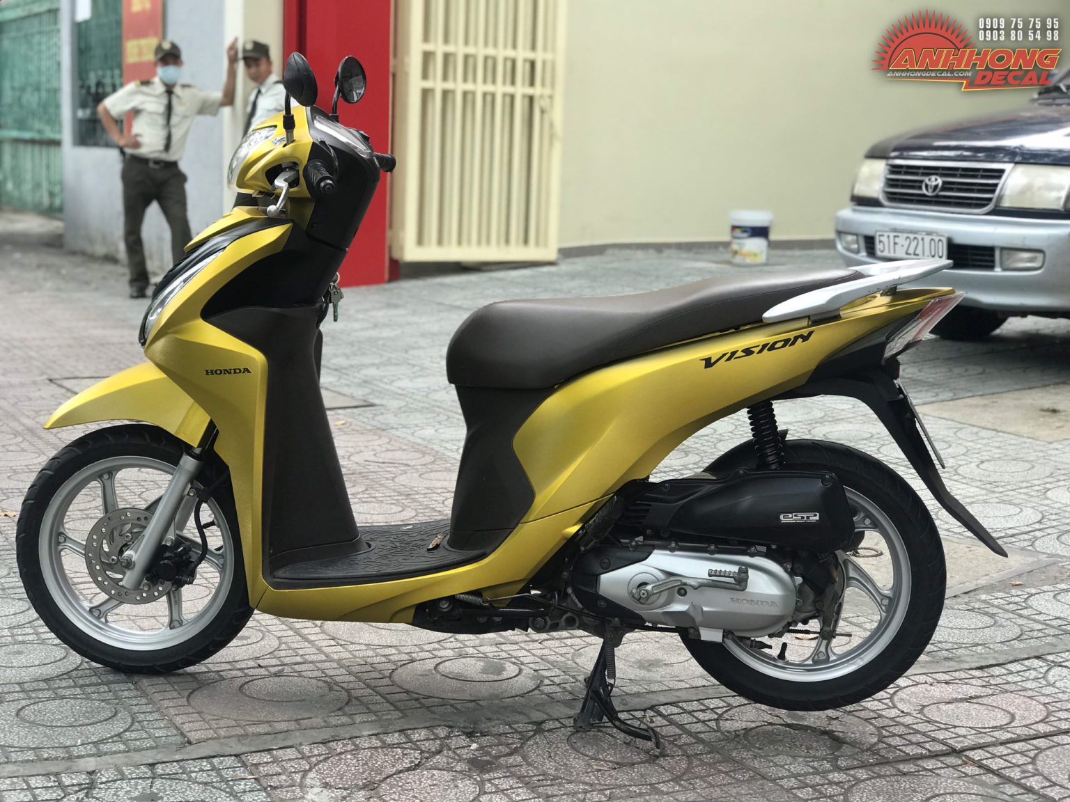 Vision Vàng Nhôm Xước - AH DECAL