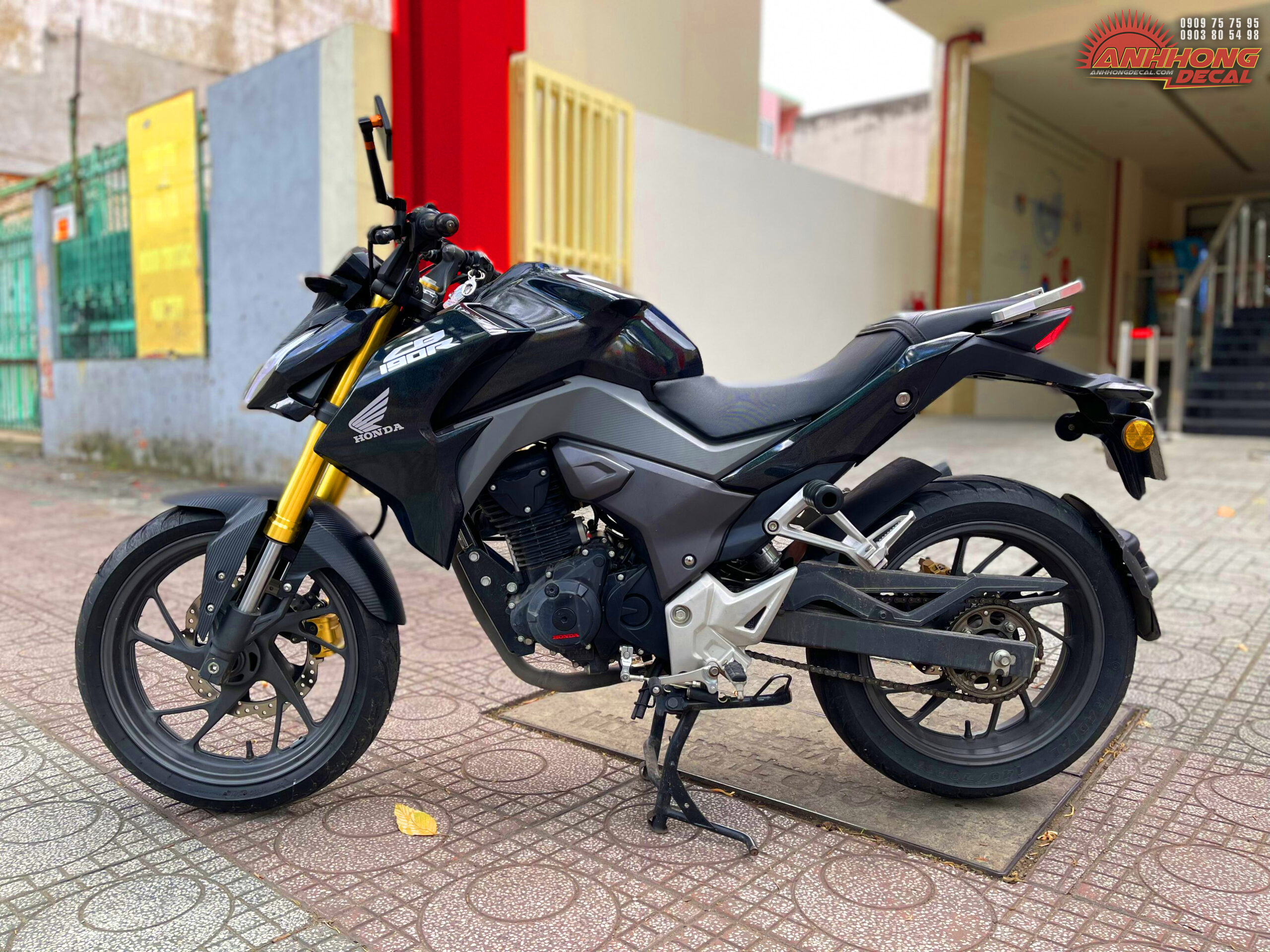 CB190R Đen Ánh Bảy Sắc Laser - AH DECAL