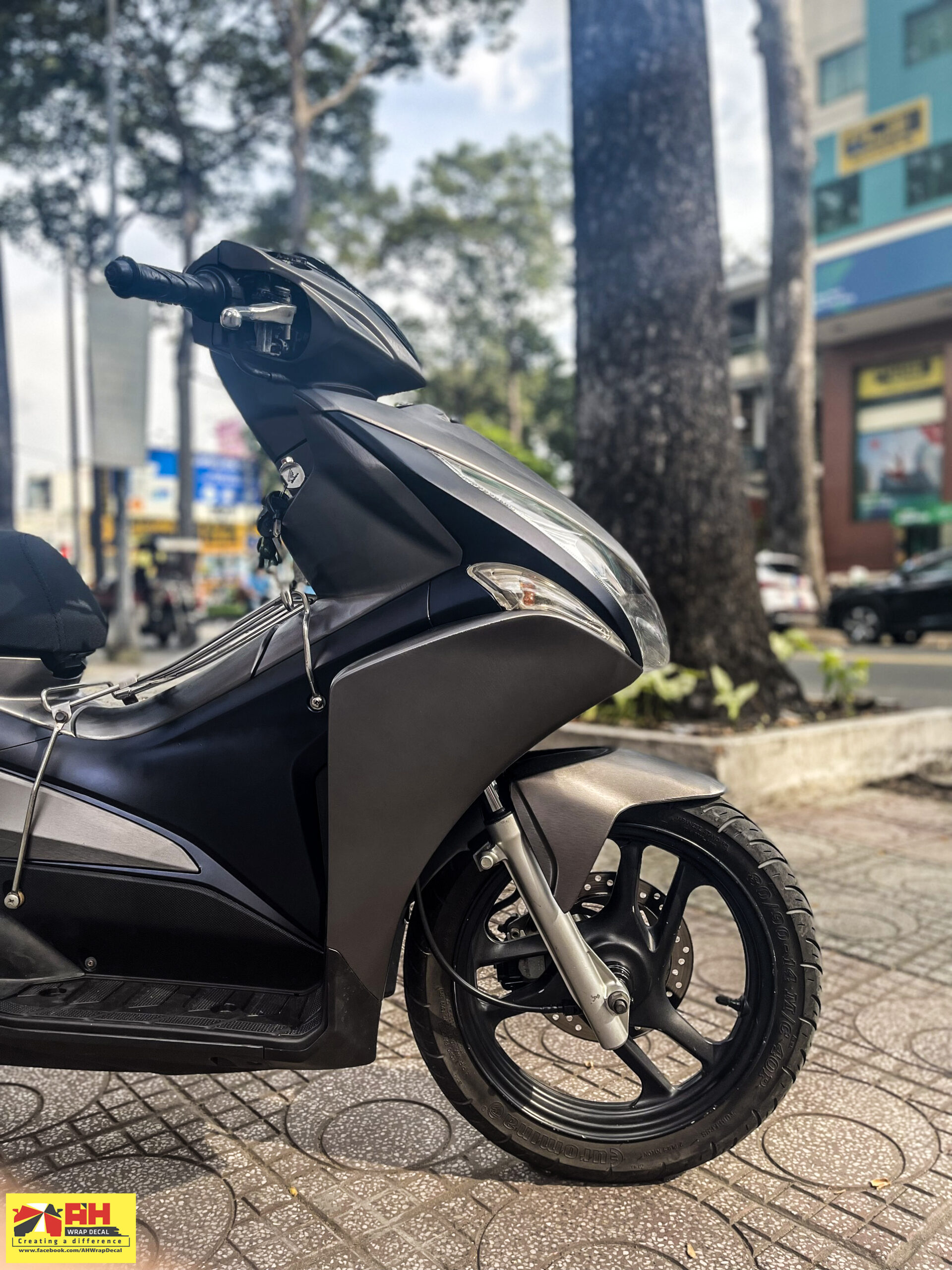 Dán Đổi Màu Xe AB 2012 Xám Xước Phối Đen Mờ - AH DECAL