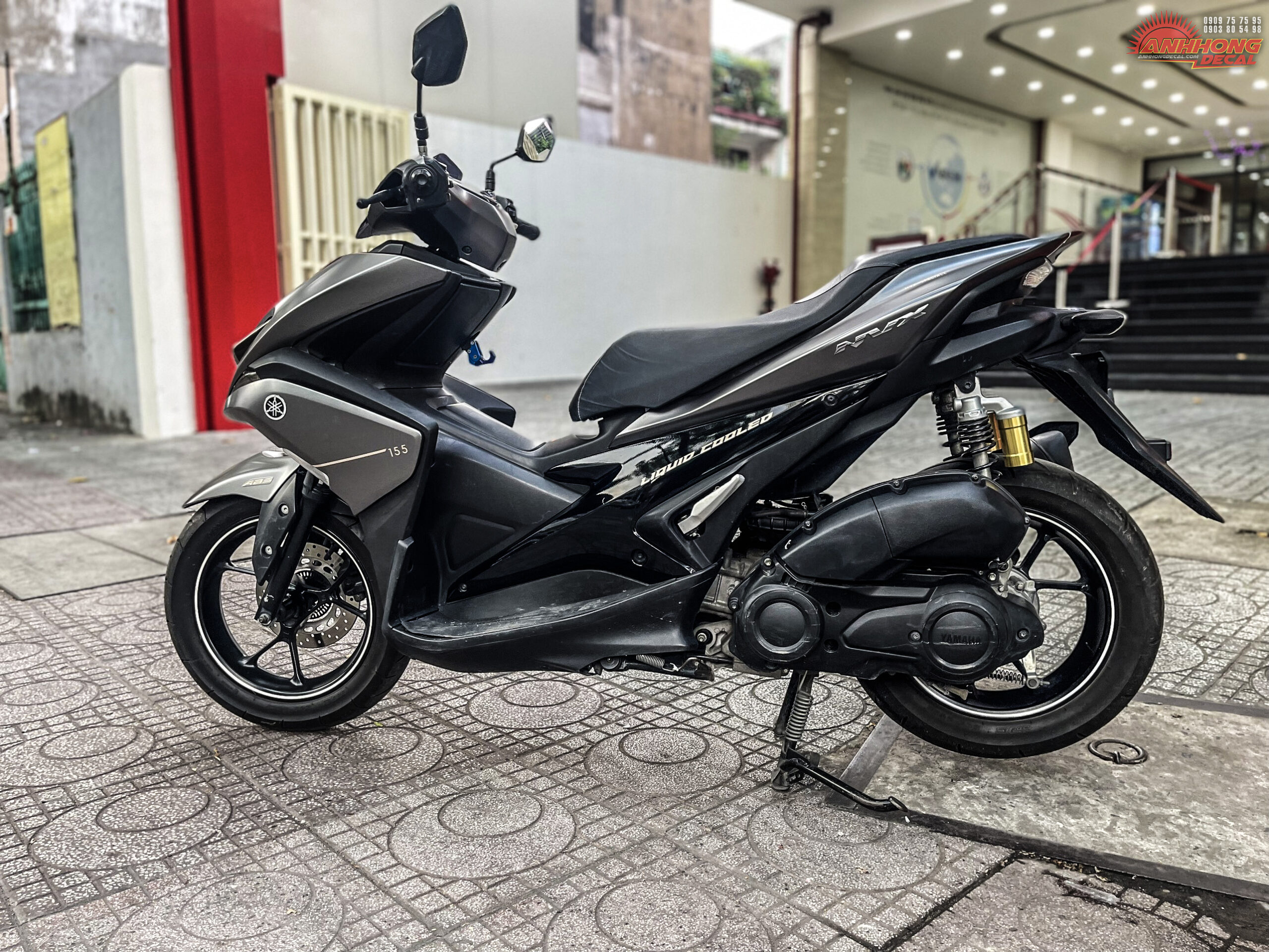 Dán Đổi Màu NVX Xám AMG Gunpowder - AH DECAL