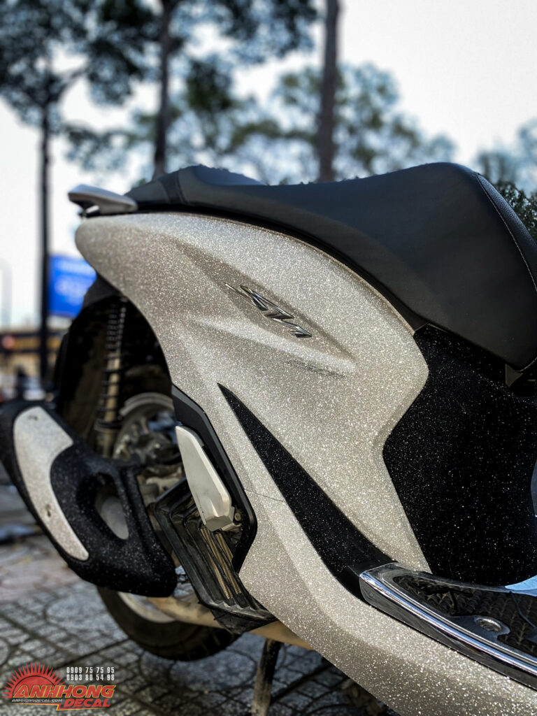 SH2023 Trắng Kim Tuyến Phối Đen - AH DECAL