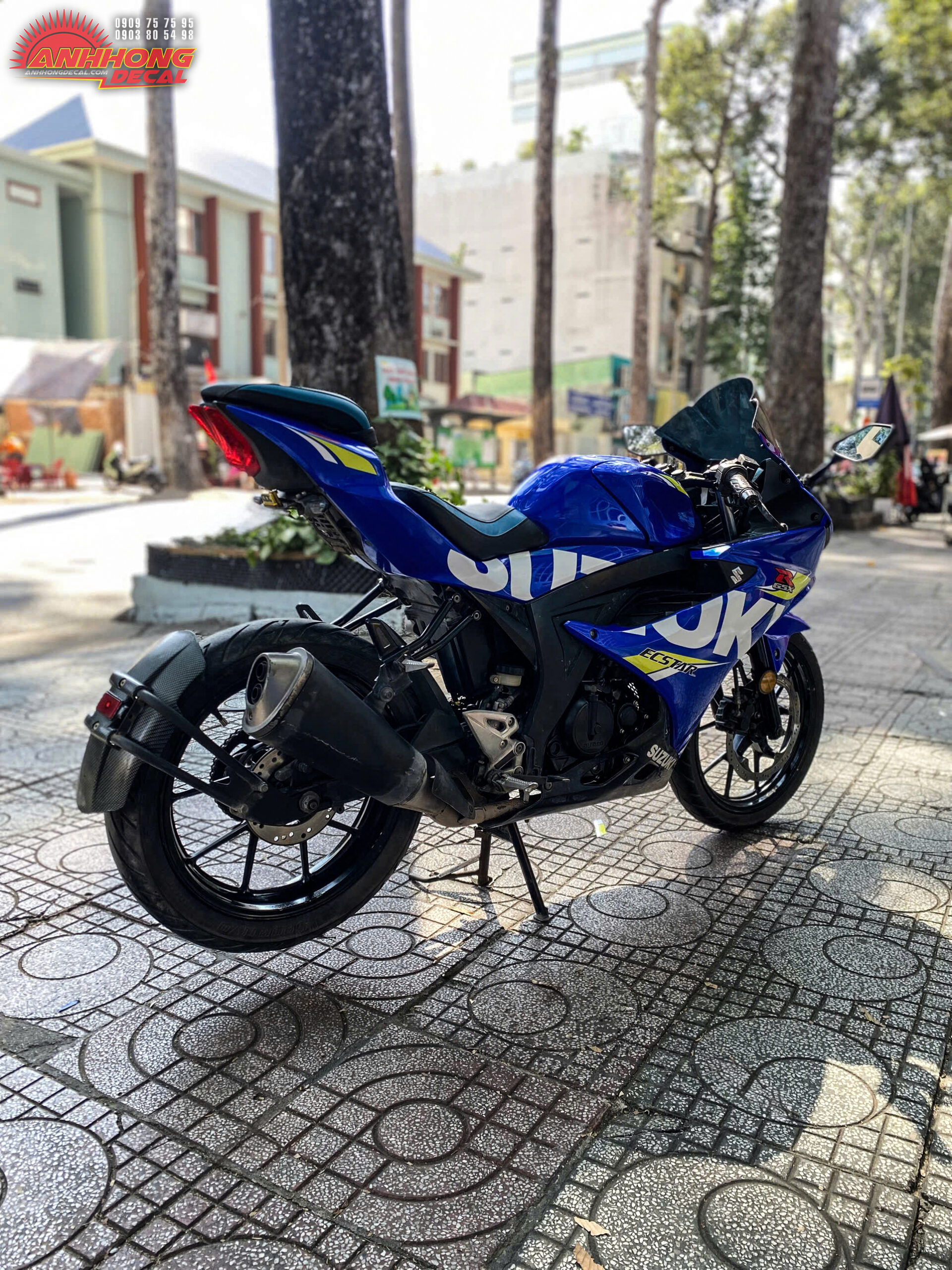 Suzuki GSX Xanh Dương Candy - AH DECAL