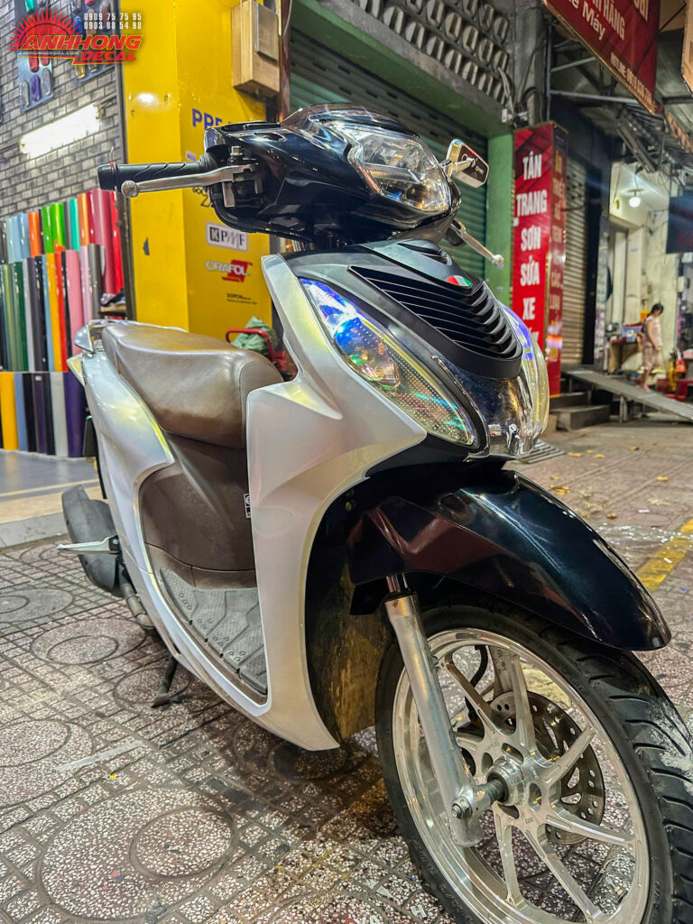 Vision 2022 Trắng Ngọc Trai Ánh Vàng - AH DECAL